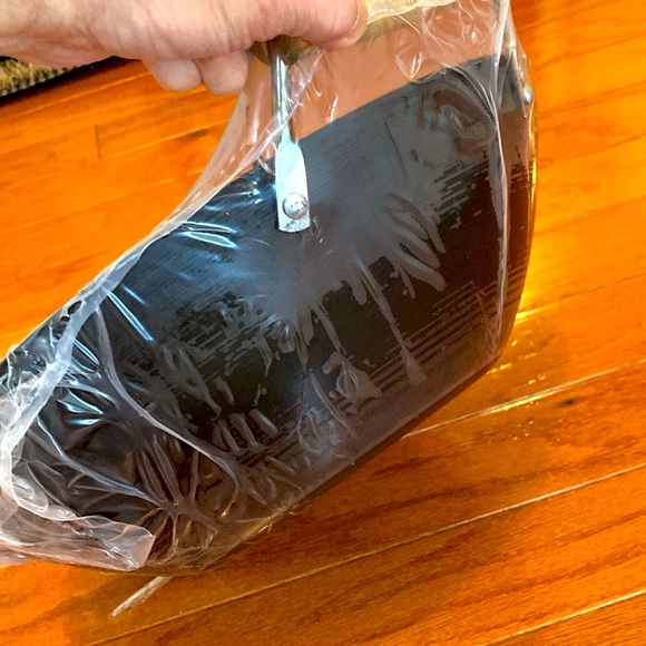 Kitchen | Nwt Wok With 2 Wooden Handles And Half Moon Metal Drain Rack ...